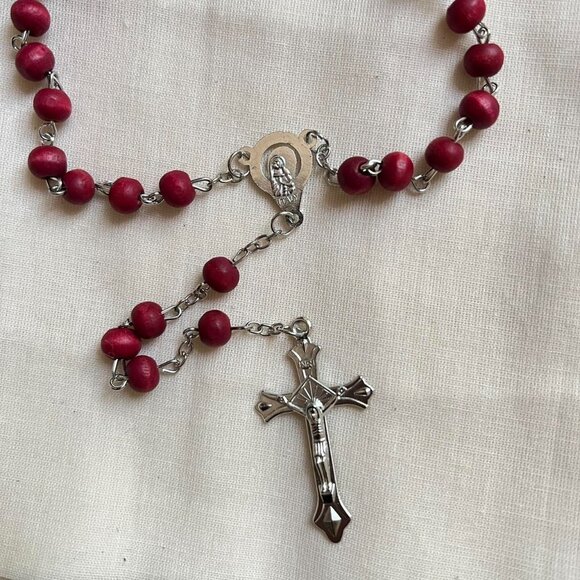 Accessories | Vintage Y2k Style Red Rosary Bead Style Jesus Piece ...